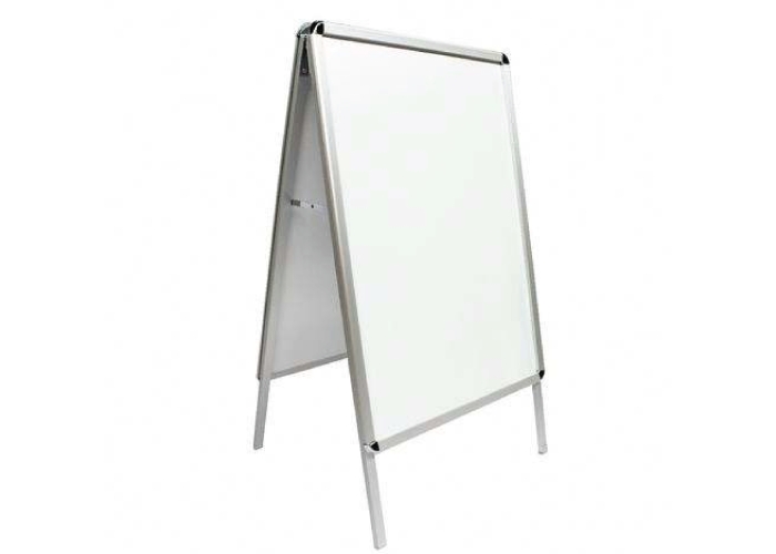 Rafflestag | Display stands